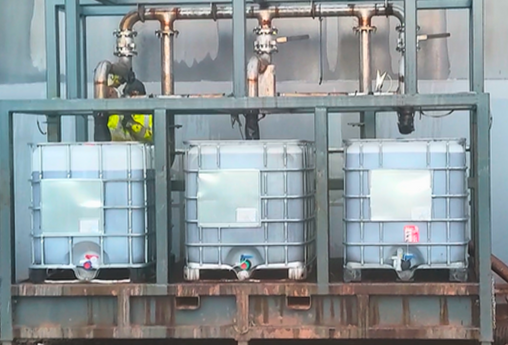Black Oil Tank Clean : Re-Gen Robotics